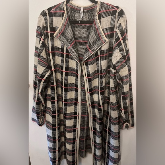 NY Collection | Sweaters | Plaid Cardigan Sweater | Poshmark